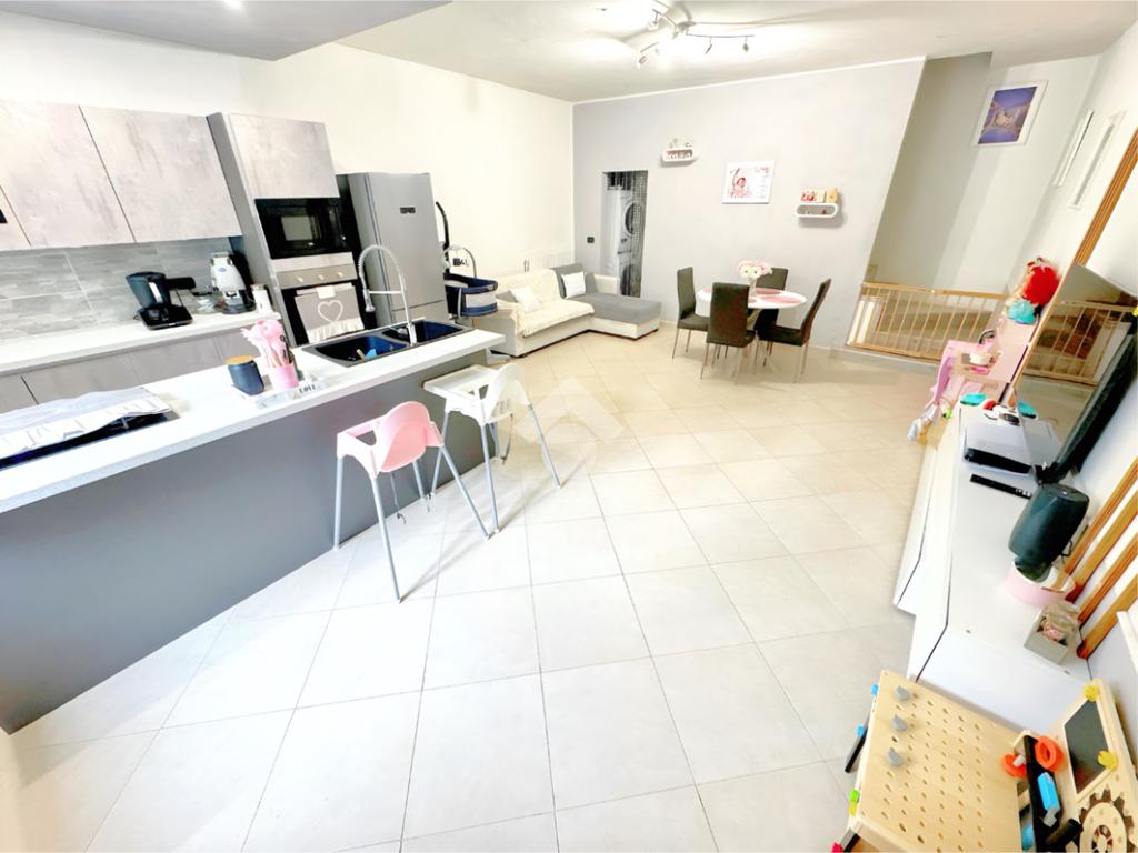 Casa semindipendente in vendita a Mezzani, Mezzano Superiore - Parma. € ...