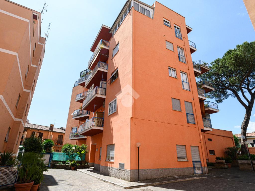 Bilocale in vendita a Roma, Bravetta - Roma. € 169.000, 63 Mq ... Bilocale in vendita a Roma, Bravetta - Roma. € 169.000, 63 Mq ...
